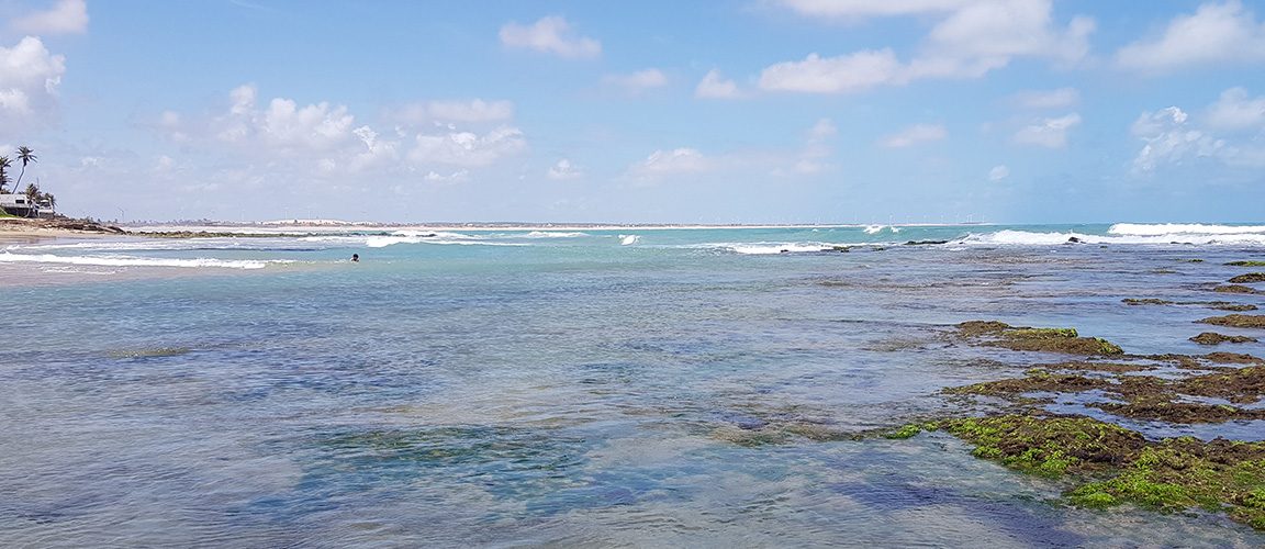 Embarque rumo à Praia da Taíba, um dos cenários paradisíacos do Ceará